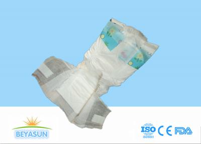 China 2/3 Fold Newborn Baby Diapers with Cotton Surface & Elastic Waistband - Sizes S/M/L from 23g to 34g Weight for sale