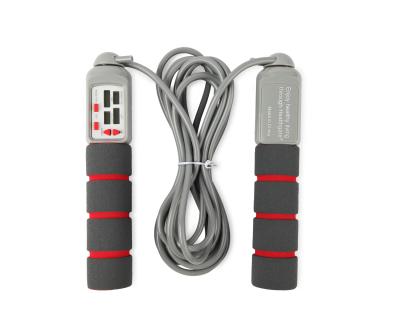 China Kids Skipping Jump Rope with Loop Counter 300cm Rope Wooden Handle CR2032 Battery for sale