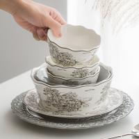 China Business Gifts Retro Ceramic Bowl Plate Set French Dinner Plate Embossed Dinnerware Set for sale