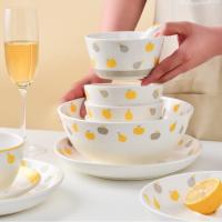 China 72 Pcs Ceramic Vaisselle Custom Dinner Set Sustainable And Elegant For Formal Dinners for sale