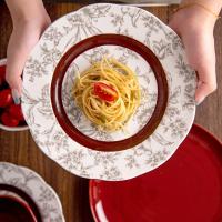 China 2024 Ceramic Plate Gift Porcelain Red Charger Plates For Beautiful Crockery Presents for sale