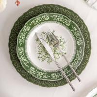 China European And British Influence Green Porcelain Dinnerware Set For Sustainable Dining for sale