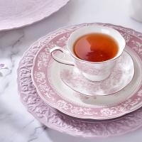 China Plant Pattern Type Ceramic Dinnerware Set Dishes Luxury Vietnam Nordic Floral Flower Shape for sale