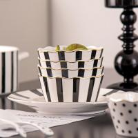 China English Royal Bone Dinnerware Sets For 6 People Luxury And Sustainable European Style for sale