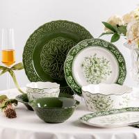 China Present Porcelain Dinner Plate Gift Box Dinnerware Sets For Sustainable Christmas Plates for sale