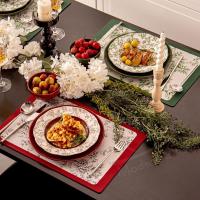 China Floral Red Table Mat Included 6-Piece Porcelain Dinnerware Set For Chinese Year for sale