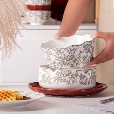 China Year Porcelain Gift Set 6 Users Ceramic Christmas Plate With Table Mat And Gift Box for sale