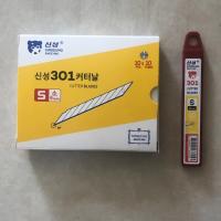 China Safety Razor Knife Utility Snap Off Knife Blade 30 Degrees Angle Car Beauty Cutting Tool SK2 9mm for sale