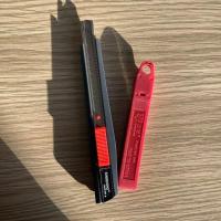 China Precision 9mm Snap-Off Cutter Blade with 86mm Length, 0.35mm Thickness, and 12 Segments for Clean Cuts for sale
