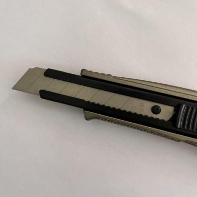 China Versatile Multipurpose Knife With Aluminum SK2 Blade Package Contents 1 Utility Knife Included for sale