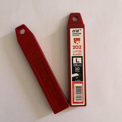 China DIY Essential 18mm Cutter Blades with Varying Replacement Frequency for sale