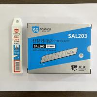China Cutting Rubber Heavy Duty Knife Blades SK2 High Carbon Steel 8 Segments for sale