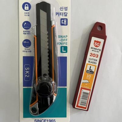 China 18mm Ergonomic Design Snap Off Blade Knife With Black And Orange Handle for sale