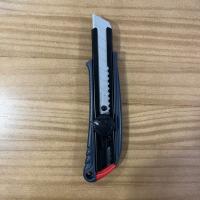 China ABS Alloy SK2 Blade 18mm Drywall Utility Knife Ergonomic High Performance for sale