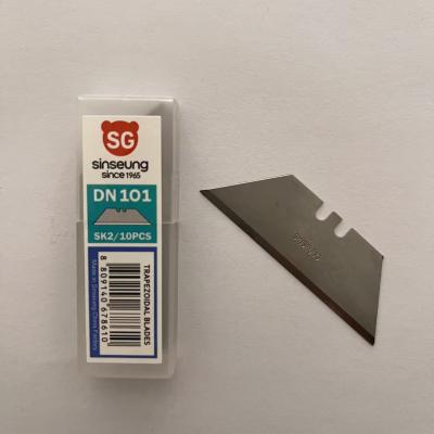 China Sk2 High Carbon Steel 9mm Snap Blades 64 Hrc Hardness Trapezoid Shape Design For Safety Knives for sale