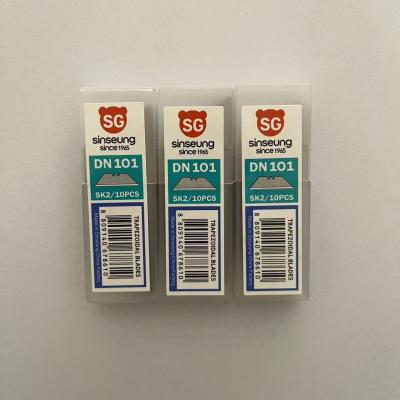 China Trapezoidal No Segments Sk2 Snap Blades 9mm High Carbon Steel for sale