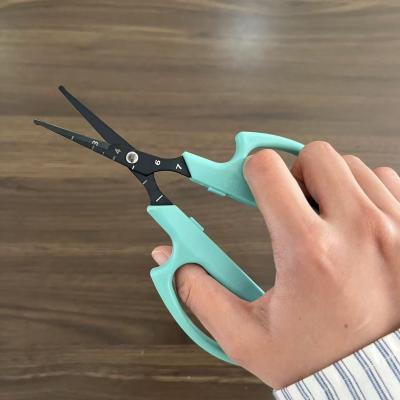 China Ergonomic Handle Garden Yard Tools Free Samples Equipment Suitable for Yard Cleanup Garden Care and Landscaping Projects for sale