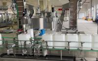 China 400 Drums Per Hour Pressing and Capping Machine 50ml-1000ml With 1 Nozzle for sale