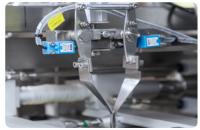 China Agricultural Chemical DGD-310AJ Fully Automatic Horizontal Bagging Machine for sale