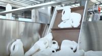 China LP-200E Robotic Bottle Unscrambler Machine 80-1000ml Capacity 10000BPH with Quick Size Changeover for sale