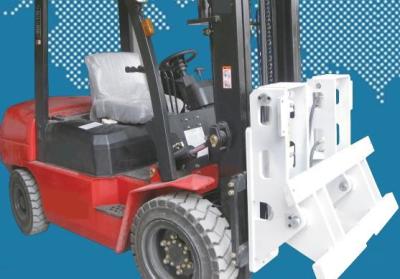 China 6 Ton Forklift Attachment Hinged Forklift Fork Carriage for sale
