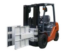 China 1400kg Forklift Drum Lifter Attachment Forklift Drum Dumper for sale