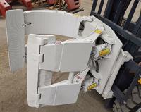 China 5t Forklift Paper Roll Clamp Carton Transportation for sale