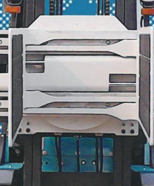 China Extendable Carton Clamps Forklift Attachments Rotator Clamp 650MM Open for sale