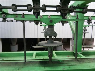 China Chain Through Type Short Blast Machine Forthe Surface Treatment Castings for sale