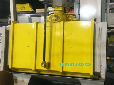 China 3GN Tumble Belt Shot Blasting Machine Crawler Type For Casting for sale
