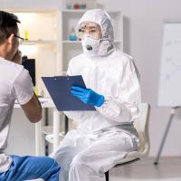 China 40g SMS Non-woven Disposable Coverall with CE Certification and Type 6 Liquid Barrier for Medical and Industrial Use for sale