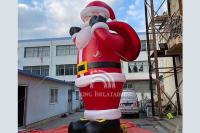 China Giant Inflatable Santa Claus With A Gift Bag Christmas Decorations Outdoor for sale