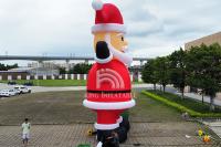 China Inflatable Santa Claus 20ft 26ft 33ft High Christmas Decorations Blow Up Santa for sale