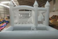China King Inflatable White Bounce Castle Slide Ball Pit Combo Jumper Bouncy House Wedding Party Decorations Jumping Bed for sale