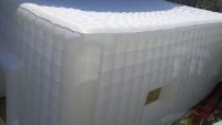 China Commercial Event PVC Portable Backyard Party House Inflatable Night Club LED Disco Light Inflatable Nightclub Cube Tent for sale