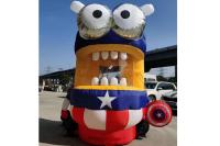 China Cartoon Outdoor Funny Inflatable Cash Grabbing Machine For Advertising for sale