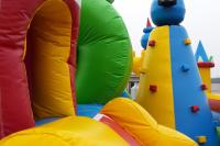 China 8m x 8m Custom Combi Bouncy Castle Inflatable Run Obstacle Course for sale