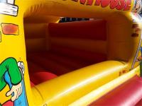 China Wacky Themed Inflatable Bounce House Kids Fun Jumping Castle for sale