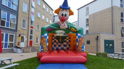 China Cartoon Clown Themed Inflatable Bouncer Castle For Adults for sale