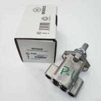 China YB60000571 Excavator Pilot Valve For Hitachi ZAX230 ZAX270 ZAX330 for sale