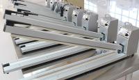 China Hand Pressure Semi-auto Sealing Machine for Beverage Packaging Heating Time 0.2-3S for sale