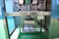 China Automatic Production Line 500g Food Additive Powder Packing Machine with Screw Feeder for sale