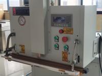China Gas Flushing Function Elevating Nitrogen Vacuum Packaging Sealing Machine for Grains for sale