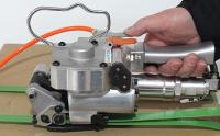 China 0.5-1.5mm Strap Width Pneumatic Driven A19 Steel Strapping Machine for Packaging for sale