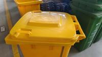 China 240L HDPE plastic garbage bin for sale