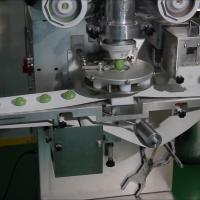 China Automatic Encrusting Machine for Multi-function Jicama Buns Mochi Kubba and Mooncakes for sale