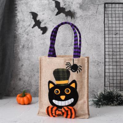 China 26*15cm Halloween Burlap Bag Linen Handbag 27g Lightweight Witch Pumpkin Skull Theme for sale