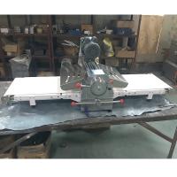 China Commercial Vertical Dough Sheeter Machine with 130 KG Capacity Powered by Electricity for sale