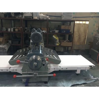 China Bakery Application Automatic Dough Pastry Sheeter Machine for International Sale for sale