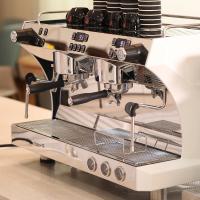 China Fully Automatic Coffee Machine Professional Grade with Adjustable 4-Hole Steam Nozzle for sale